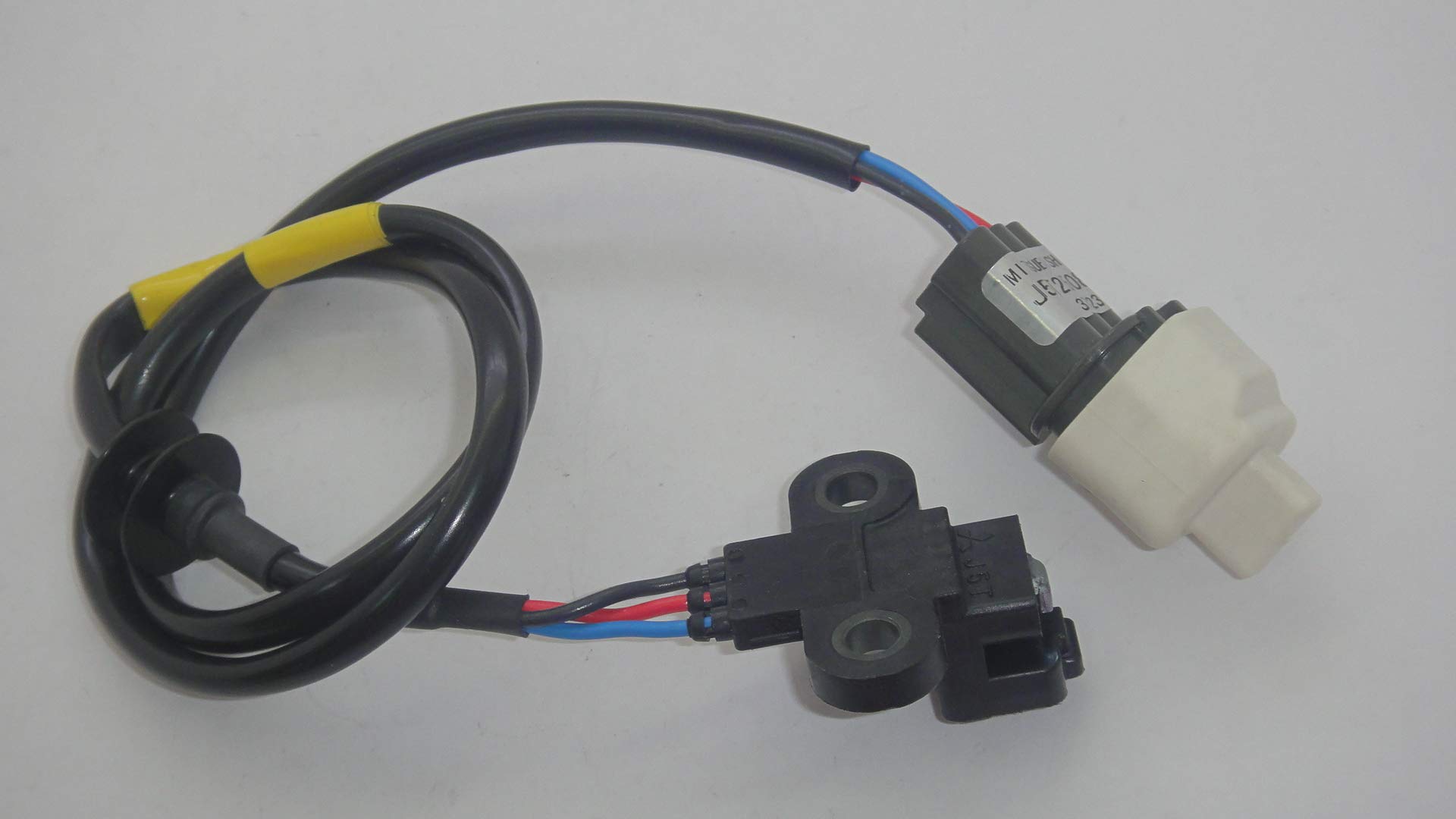 Genuine Chrysler MD320622 Engine Camshaft Position Sensor – FORTLUFT ...